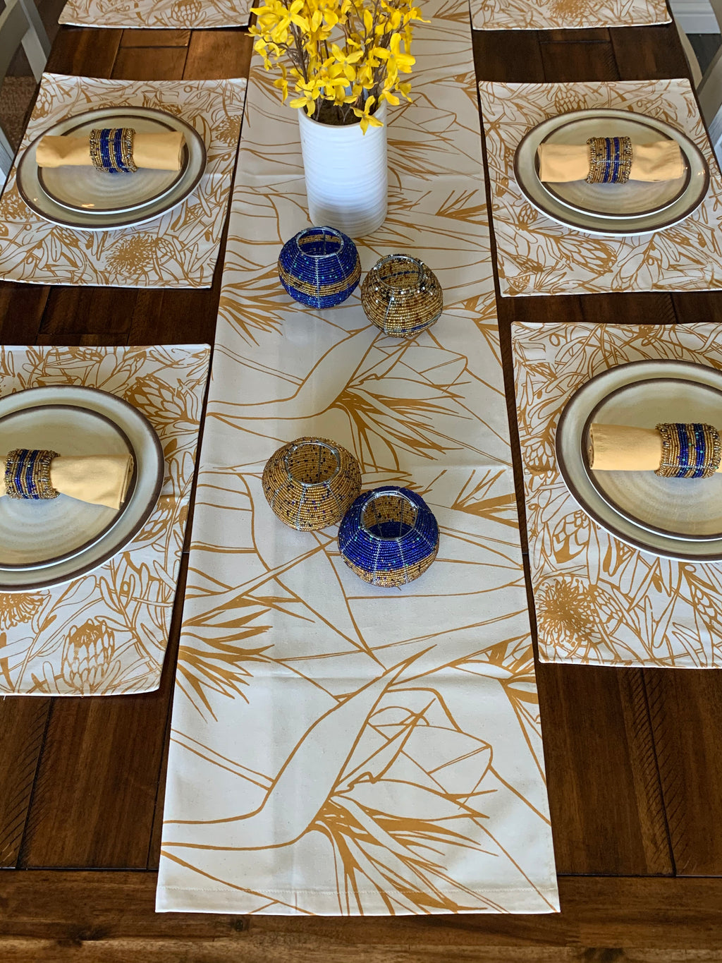 Turmeric Strelitzia Table Runner – Ithemba Creations