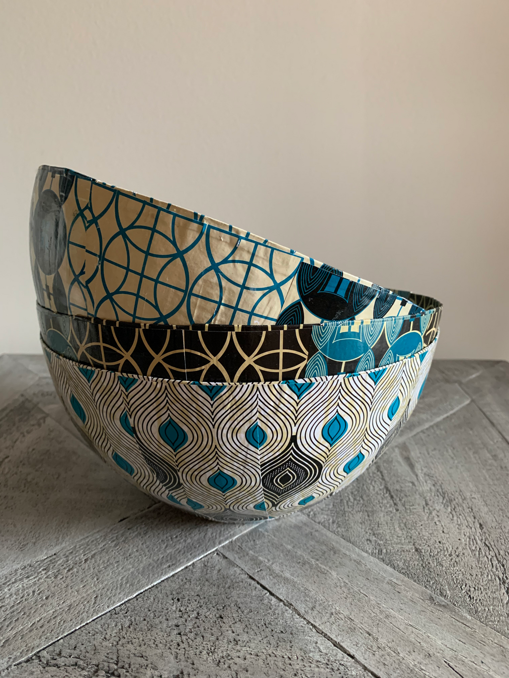Wola Nani Eyes Round Paper Mache Bowls – Ithemba Creations