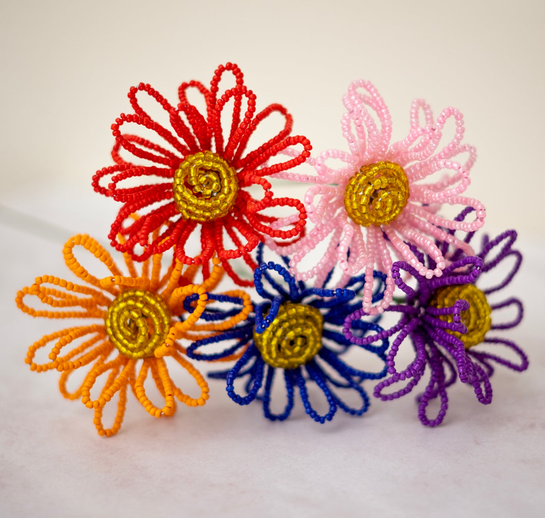 Beaded Assorted Daisy – Ithemba Creations