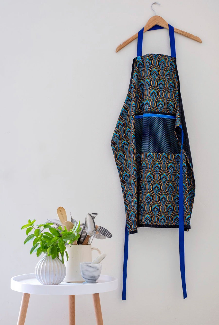 Shweshwe Apron – Ithemba Creations