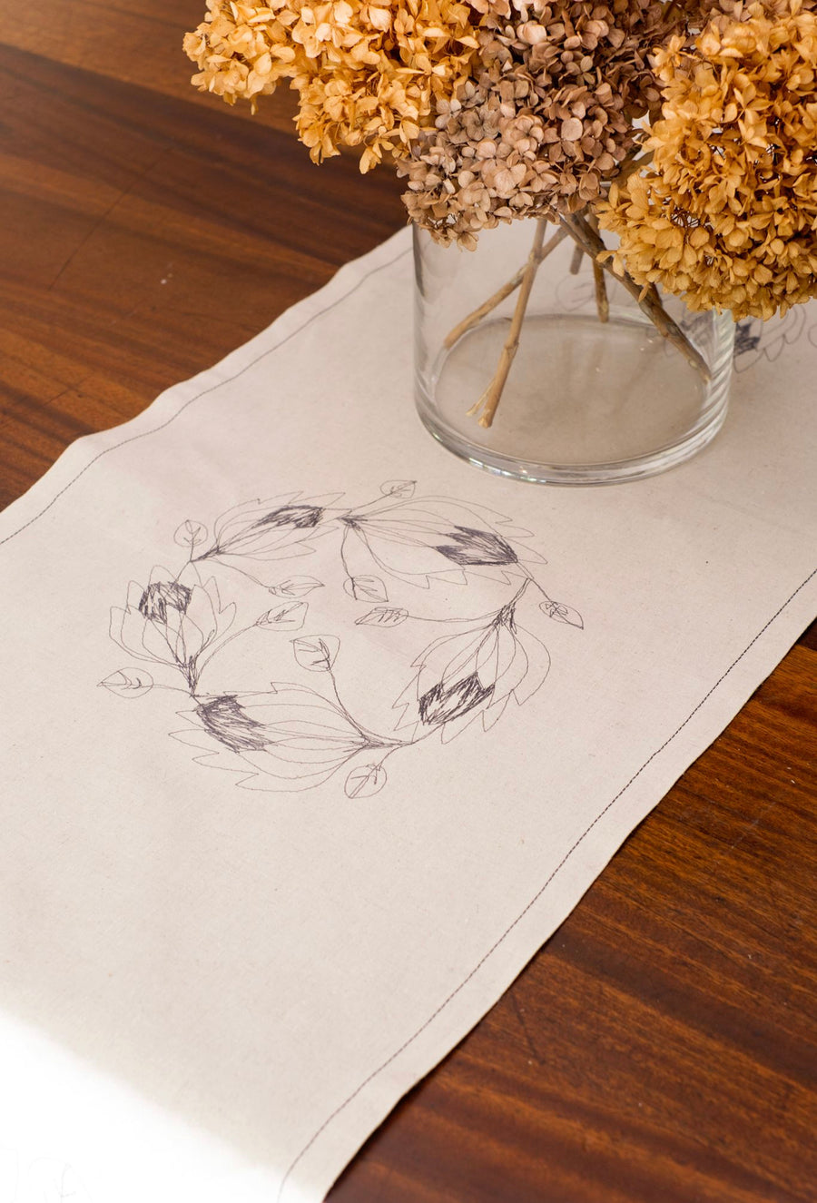 Embroidered Hemp Protea Table Runner – Ithemba Creations